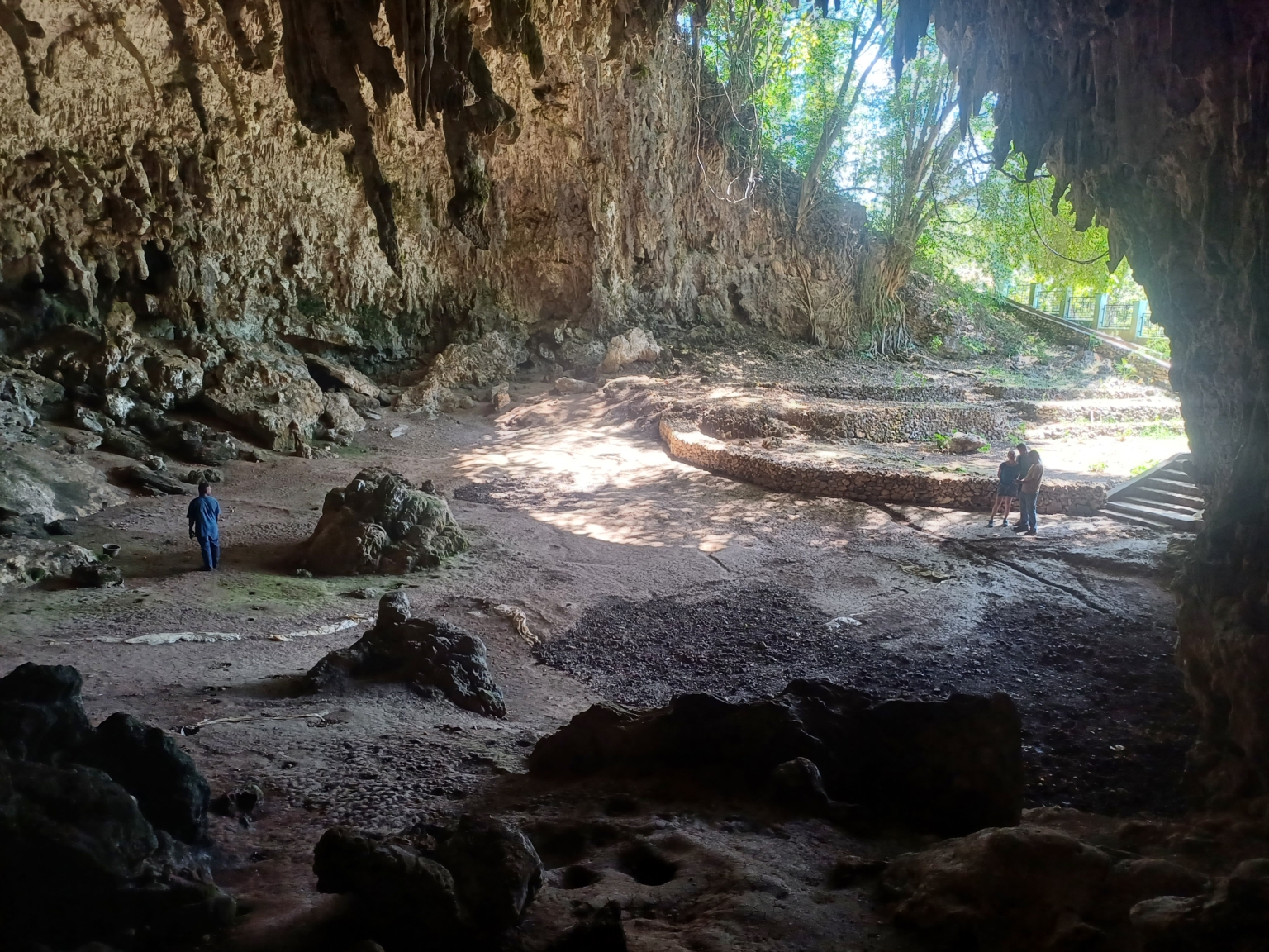 Indonesia Iconic Hobbit Cave: Homo Floresiensis Flores